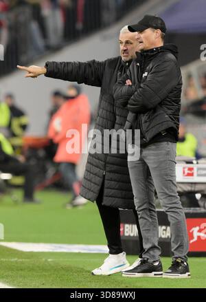 from left Trainer [coach] Alexander Blessin (St. Pauli), Trainer [coach ...