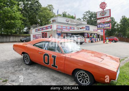 Trump Store in Branson, MO Stock Photo - Alamy