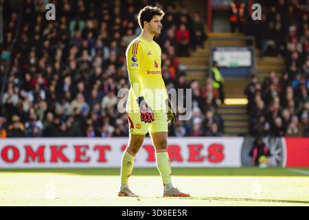 Goalkeeper Senne Lammens (31 Manchester United) warms up during the ...