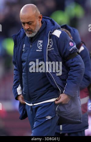 Nuno Espirit Santo manager of West Ham United during the Premier League ...