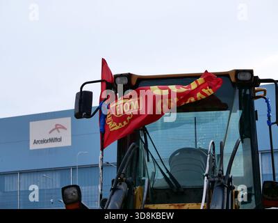 Genoa, December 4, 2025: Former Ilva workers protest in the city center ...