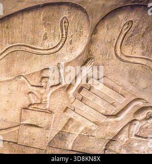 Egypt, Dendera, "light bulb" scene, wrongly proving that Ancient ...