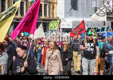People on Aleksanterinkatu in Kluuvi district of Helsinki, Finland ...