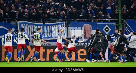 from left Nicolai Remberg, Fabio Vieira, referee Timo Gerach ...