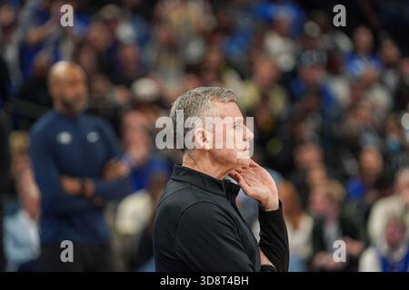 Chicago Bulls head coach Billy Donovan looks on during the second half ...
