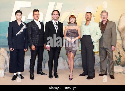 Kyle MacLachlan, Justin Theroux, Ella Purnell, Walton Goggins und Aaron ...