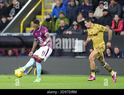 Jaidon Anthony of Burnley passes the ball forward during the Emirates ...
