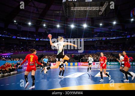 DORTMUND, GERMANY - DECEMBER 6: Lisa Antl (Germany, 9) during the match ...