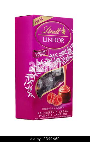 Lindt LINDOR Raspberry & Cream Stock Photo - Alamy