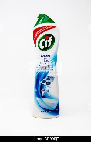 Cif Cream Cleaner Original 500ml Stock Photo - Alamy