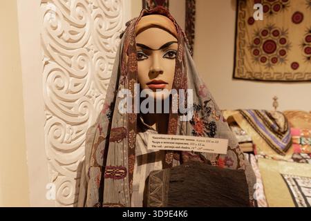 Traditional Tajik national costume in Rudaki Historical Museum in ...