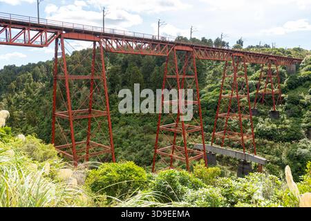 The Makatote Viaduct (Bridge 179) takes the North Island Main Trunk ...