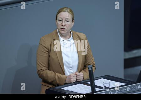 Politik - Deutscher Bundestag - 48. Bundestagssitzung 05.12.2025 ...