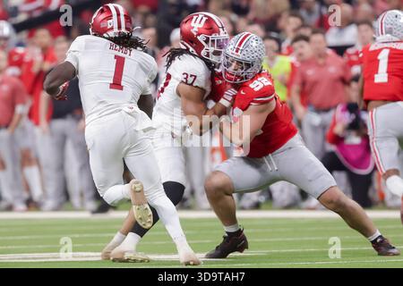 Indiana running back Roman Hemby (1) scores a rushing touchdown past ...
