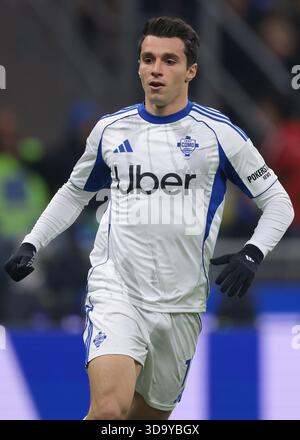 douvikas anastasios como during serie A match Como 1907 vs Bologna FC ...
