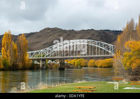 Autumn Colours and the Alexandra Bridge over the Clutha River in ...