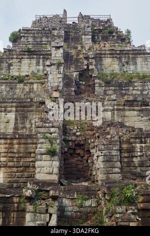 In 928, King Jayavarman IV moved the capital Angkor to Koh Ker, and the ...