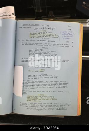 ALAN RICKMAN, DIE HARD, 1988 Stock Photo - Alamy