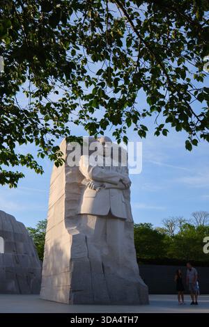 Martin Luther King Jr Memorial Statue Washington DC // The statue of ...