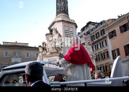Pope Leo XIV waves as he leaves after paying homage to the statue of ...