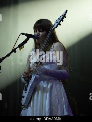 Calva Louise perform live at manchester academy uk, 27th november 2025 ...