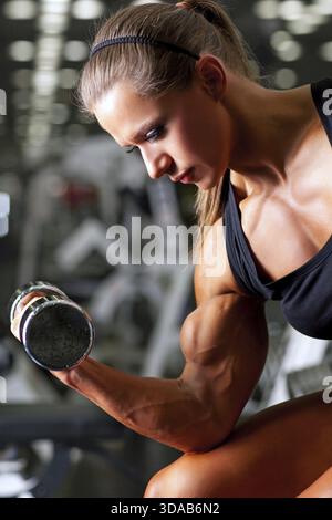 Young woman bodybuilder portrait Stock Photo - Alamy