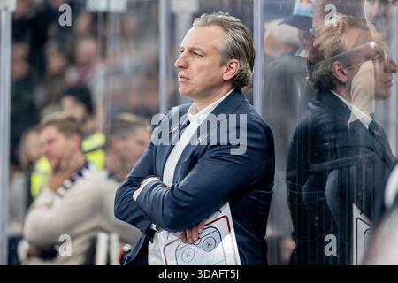 Max Kaltenhauser (Assistant Coach, EHC Red Bull Muenchen) GER, EHC Red ...
