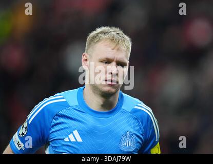 Aaron Ramsdale Of Newcastle United looks dejected during the Premier ...
