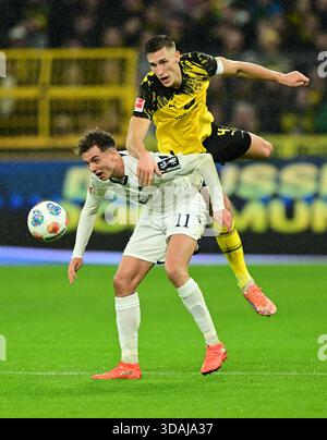 from left Nico Schlotterbeck (Dortmund), Ange-Yoan Bonny, Serhou ...