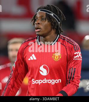 Patrick Dorgu of Manchester United in action during the Premier League ...