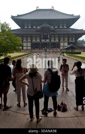 Daibutsuden Great Buddha Hall is the largest wooden structure in the ...