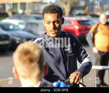 Lewis Gordon of Chesterfield arrives ahead of the Sky Bet League 2 ...