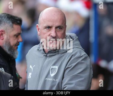 Paul Cook manager of Chesterfield during the Sky Bet League 2 match ...