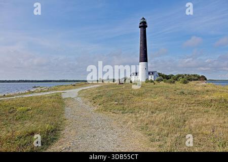 Sõrve lighthouse againts blue sky in summer, Sõrve Peninsula, Saaremaa ...