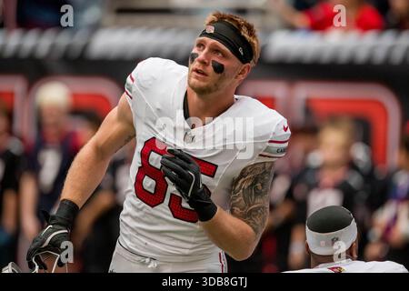 Arizona Cardinals tight end Trey McBride (85) against the San Francisco ...