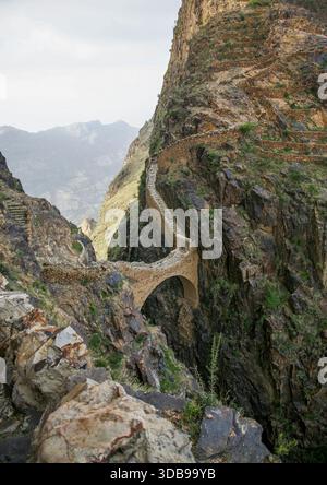 Stone bridge of Shaharah, Yemen Stock Photo - Alamy