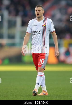 Jamie Vardy of US Cremonese looks on during the Serie A football match ...