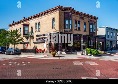 Algonquin building on corner of Main st and Summer in Stamford ...