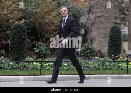 Business and Trade Secretary Peter Kyle arrives for a Cabinet meeting ...