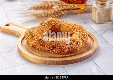 Traditional Turkish Simit circkle with sesame seeds for breakfast Stock ...