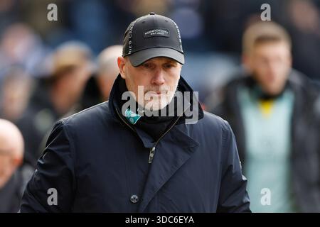Norwich City manager Philippe Clement before the Sky Bet Championship ...