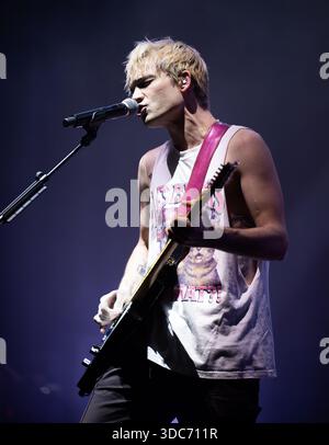 Badflower perform live at the o2 apollo manchester uk, 12th december ...