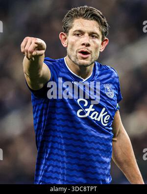 James Tarkowski of Everton gives his team instructions during the ...