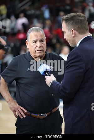 Houston head coach Kelvin Sampson during an NCAA college basketball ...
