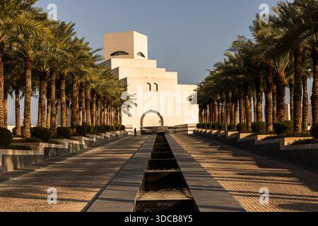 Modern Architecture Doha Qatar detail Islamic design Stock Photo - Alamy