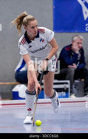 Lisa Mayerhöfer (MHC, 17), am Ball, Aktion, Action, Spielszene, 10.01. ...