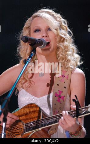 10 June 2007 - Nashville, Tennessee - Taylor Swift. 2007 CMA Music ...