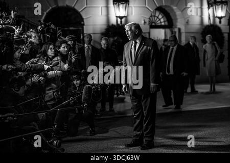 President Donald Trump speaks at Mount Rushmore National Monument ...