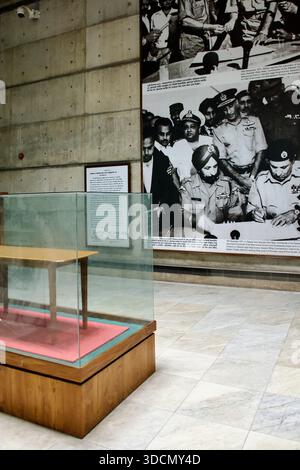 Lt Gen Niazi signing the Instrument of Surrender under the gaze of Lt ...