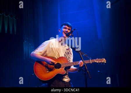 Pat Hamilton performing at Saint Lukes in Glasgow Tuesday 23rd December ...